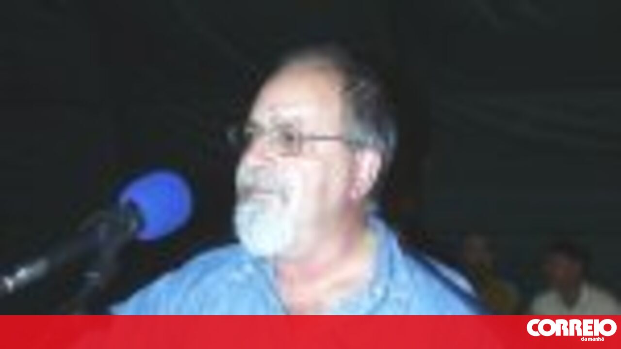 MANUEL FREIRE REVELA MANIFESTO E LISTA - Cultura - Correio da Manhã