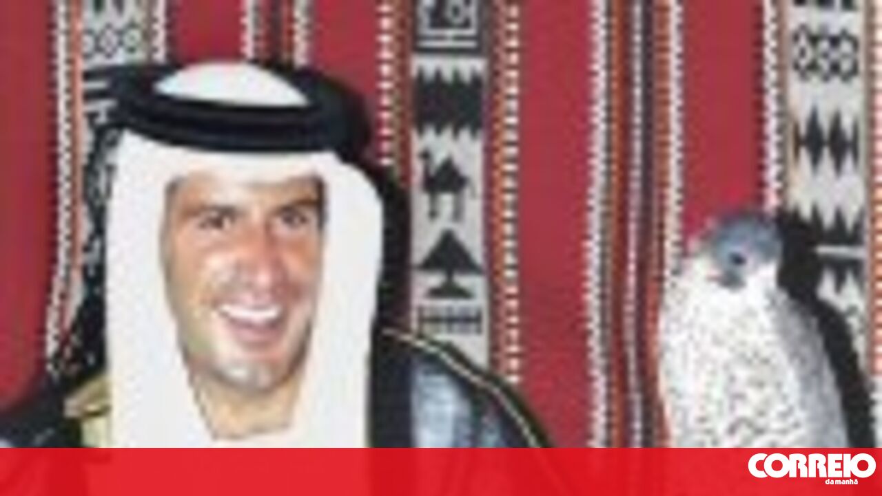 Luís Figo rei das arábias - Desporto - Correio da Manhã