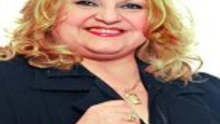 SIMARA OPERADA COM ÊXITO - Cultura - Correio da Manhã