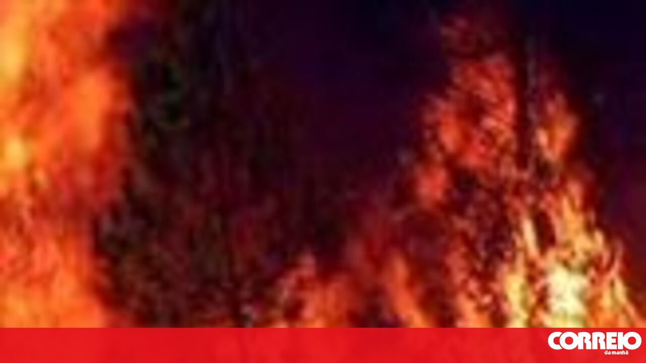Incêndios: Três fogos activos - Portugal - Correio da Manhã