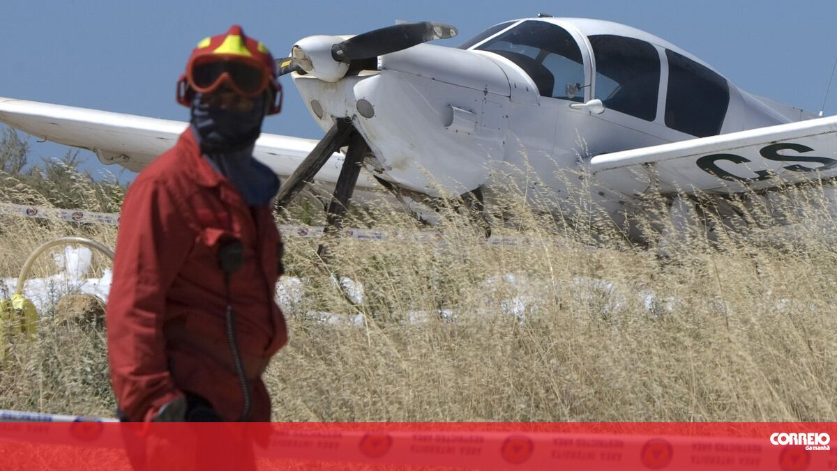 Avioneta aterra de emergência - Portugal - Correio da Manhã Avioneta aterra de emergência - Portugal - Correio da Manhã