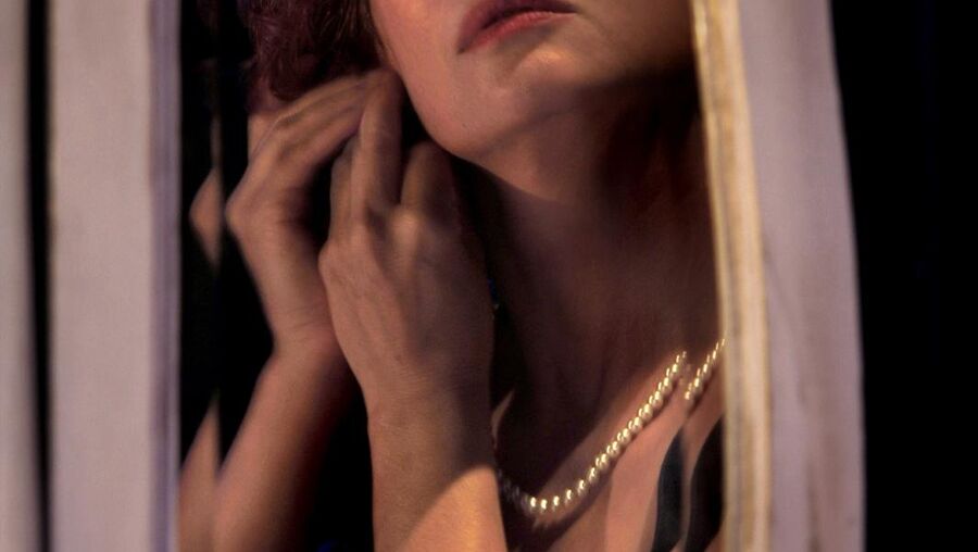 Família vive com fantasmas - Cultura - Correio da Manhã