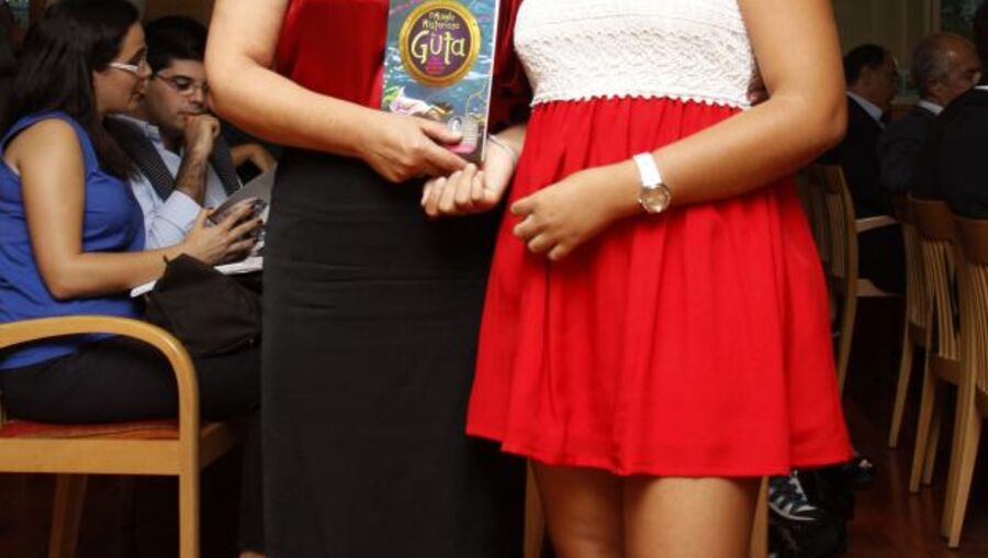 Filomena Gonçalves lança livro para unir a família - Cultura - Correio ...