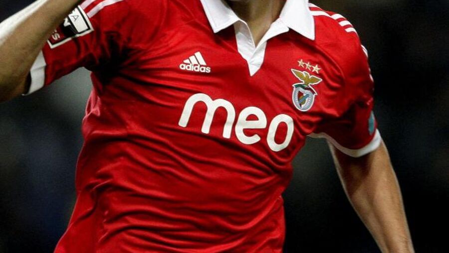 Quantos golos tem Cardozo? - Desporto - Correio da Manhã