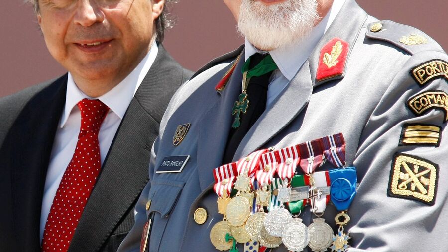 General recebe 5440 € de pensão - Política - Correio da Manhã