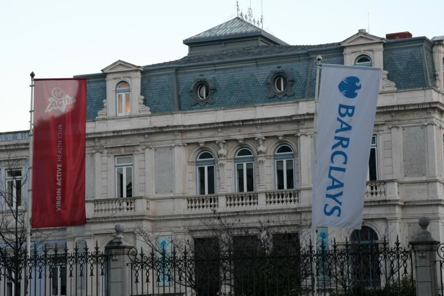 Barclays vende negócios em Portugal ao espanhol Bankinter - Cm ao ...