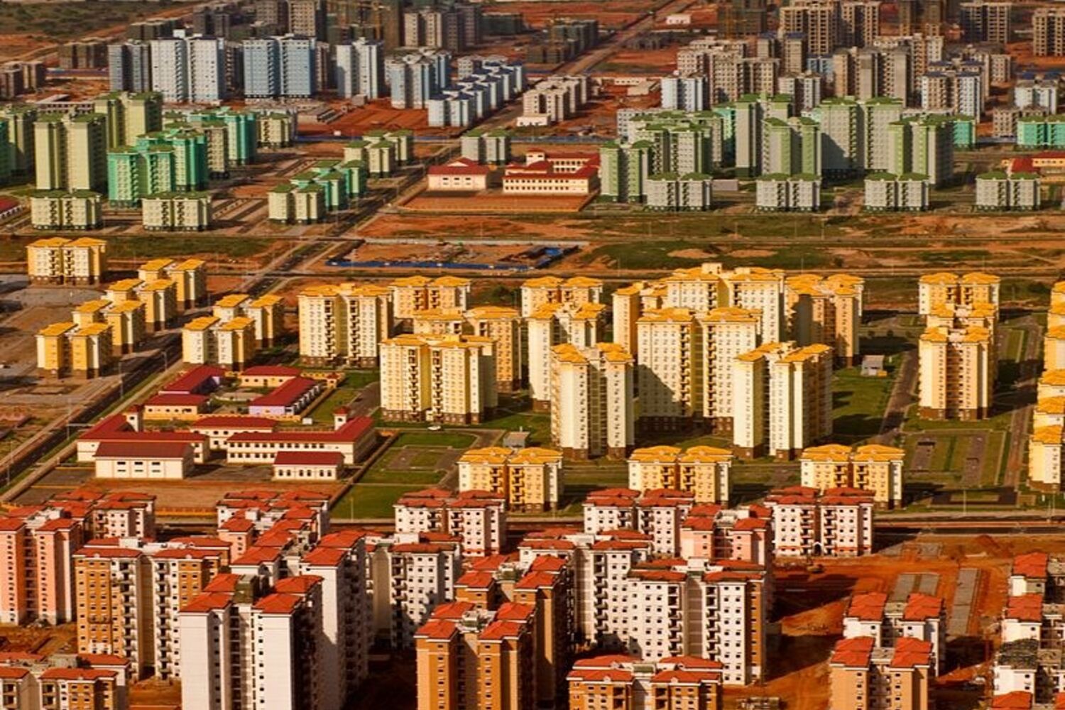 Nova cidade angolana do Kilamba ganha mais 10 mil casas - Mundo ...
