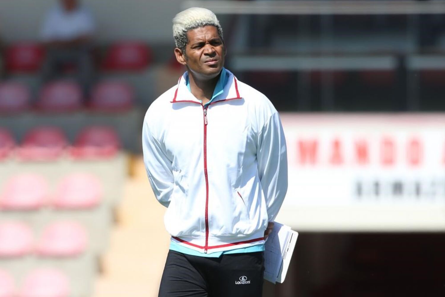 Abel Xavier apresentado como selecionador de Moçambique - Futebol ...