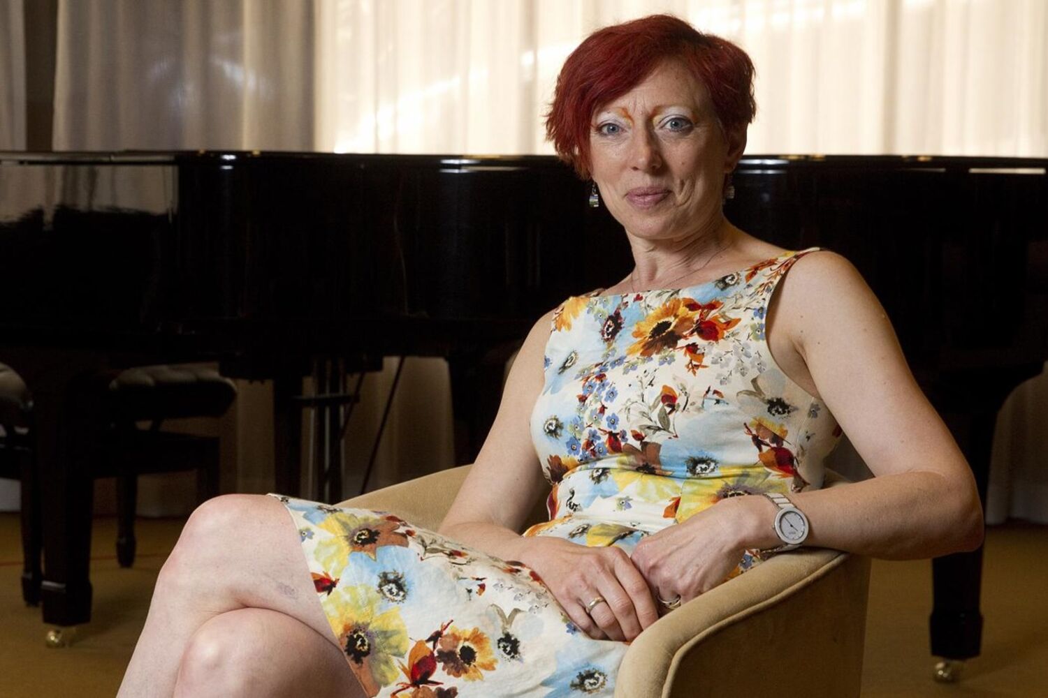 Ella Berthoud: Desde os cinco anos que leio para me sentir melhor ...