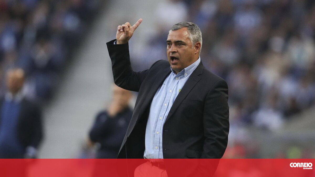 José Couceiro anuncia saída do Vitória de Setúbal - Desporto - Correio ...
