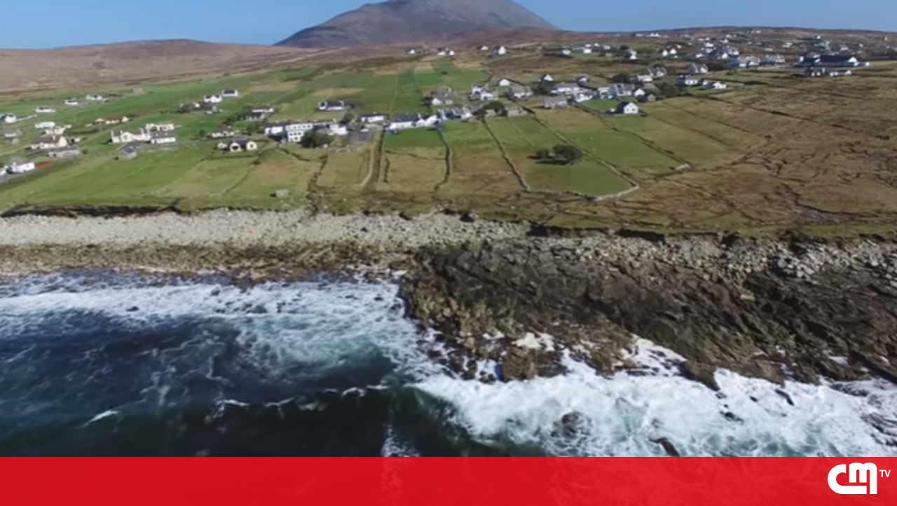 Veja como era Dooagh antes de reaparecer a areia, 'perdida' há 33 anos ...