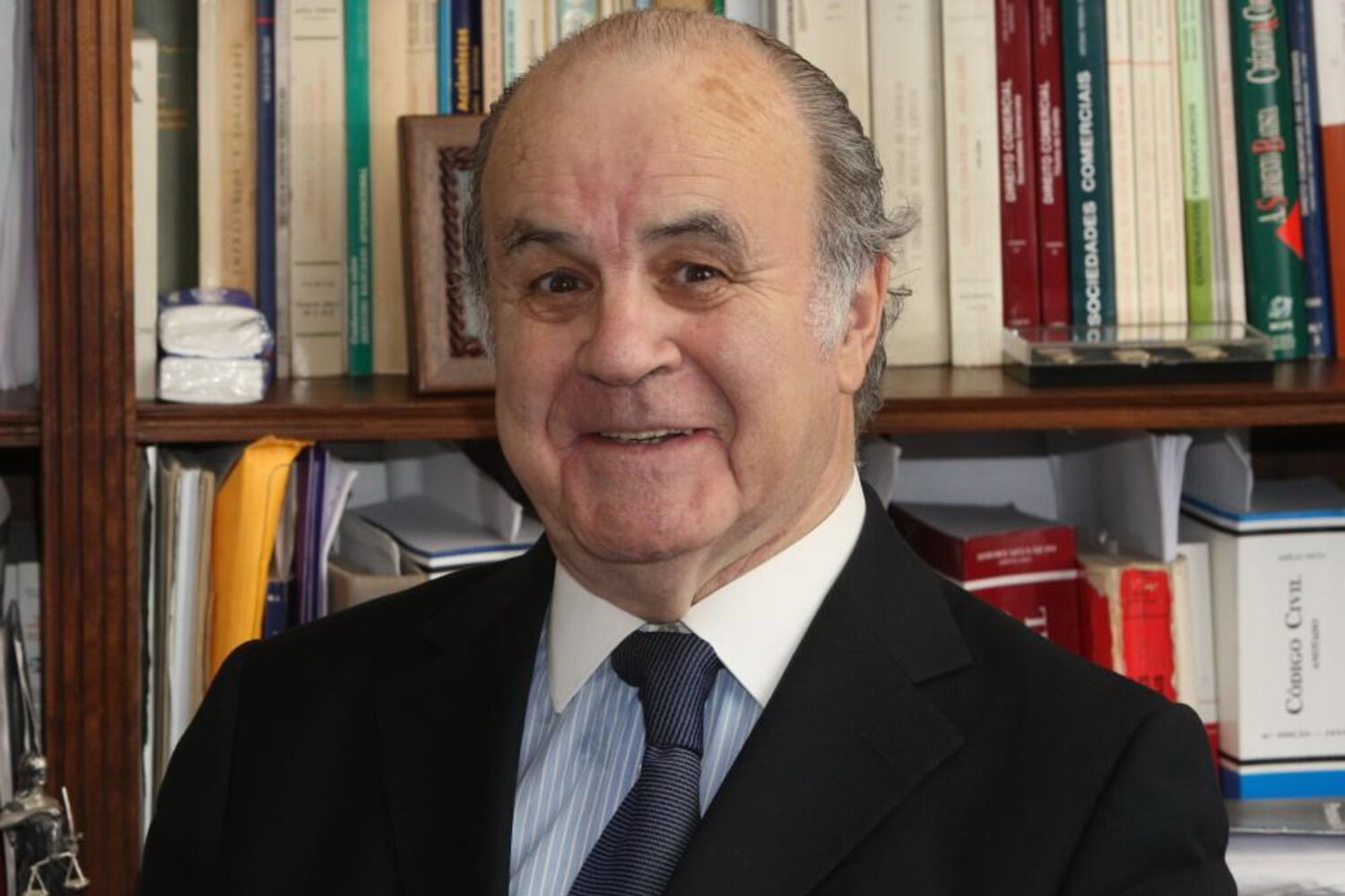 Morreu António Pires de Lima - Sociedade - Correio da Manhã