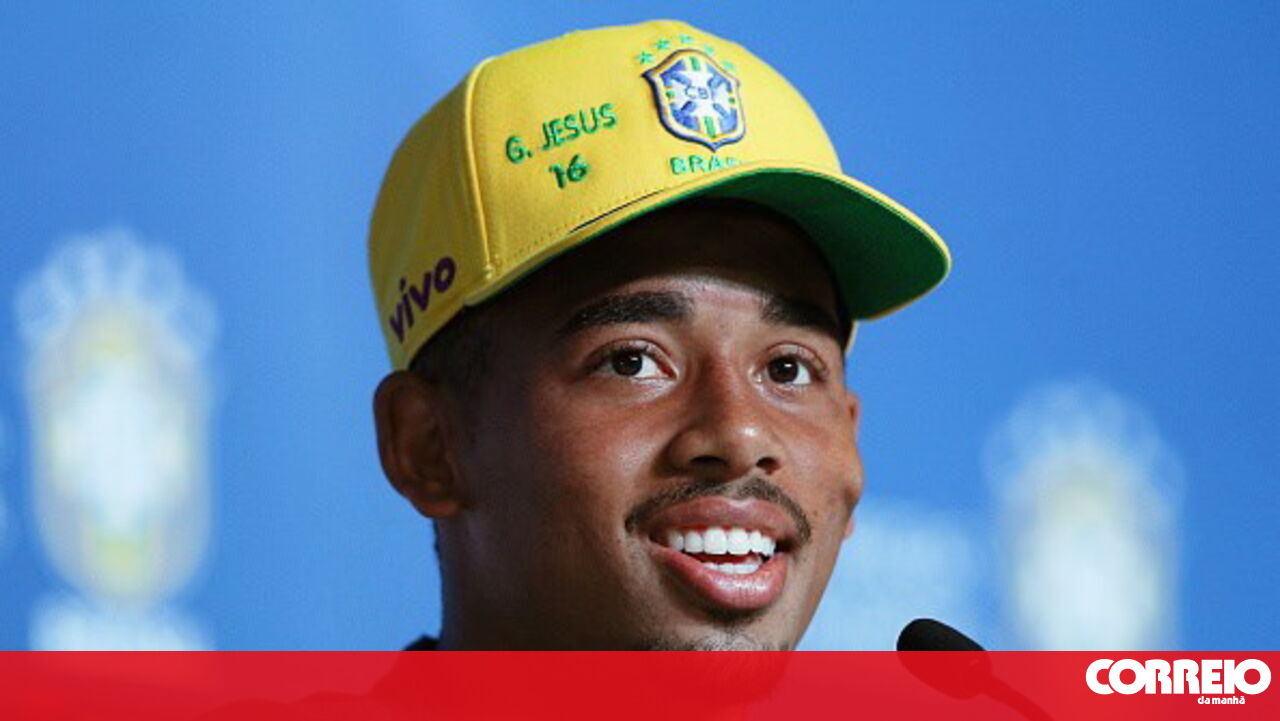 Kyle Walker e Gabriel Jesus, futebolistas do Manchester City, testam ...