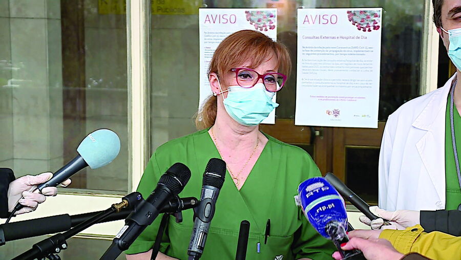 Bebé de casal infetado com coronavírus fica no Hospital de São João ...