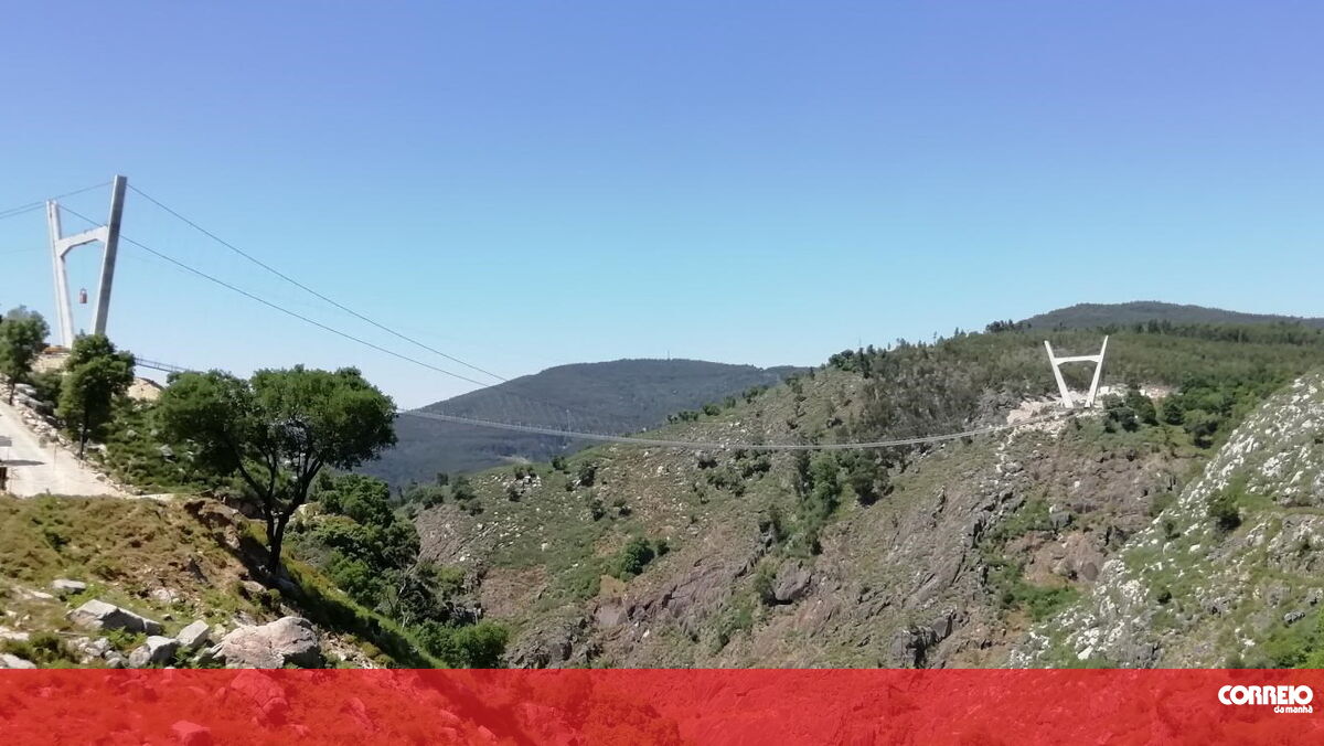 Maior ponte pedonal suspensa do Mundo fica em Portugal. Veja as imagens ...