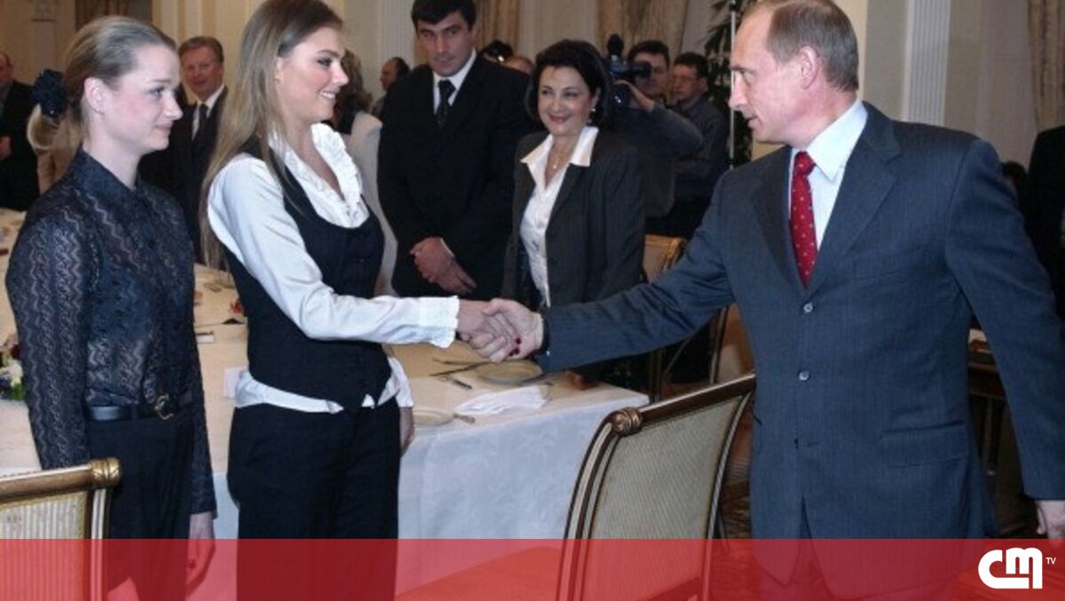 Companheira e filhos de Putin estarão escondidos na Suíça enquanto ...