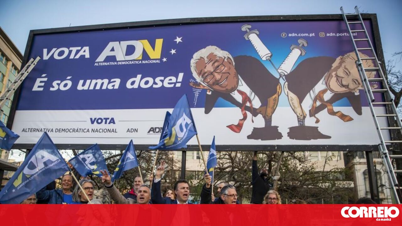 ADN instala cartaz que procura "ter muito impacto" a cinco dias das ...