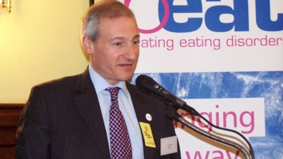 Rishi Sunak escolheu Sir Laurie Magnus para conselheiro de Ética ...