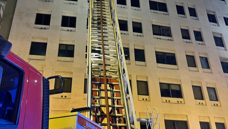 Prédio em Lisboa afetado por incêndio sem condições de habitabilidade ...