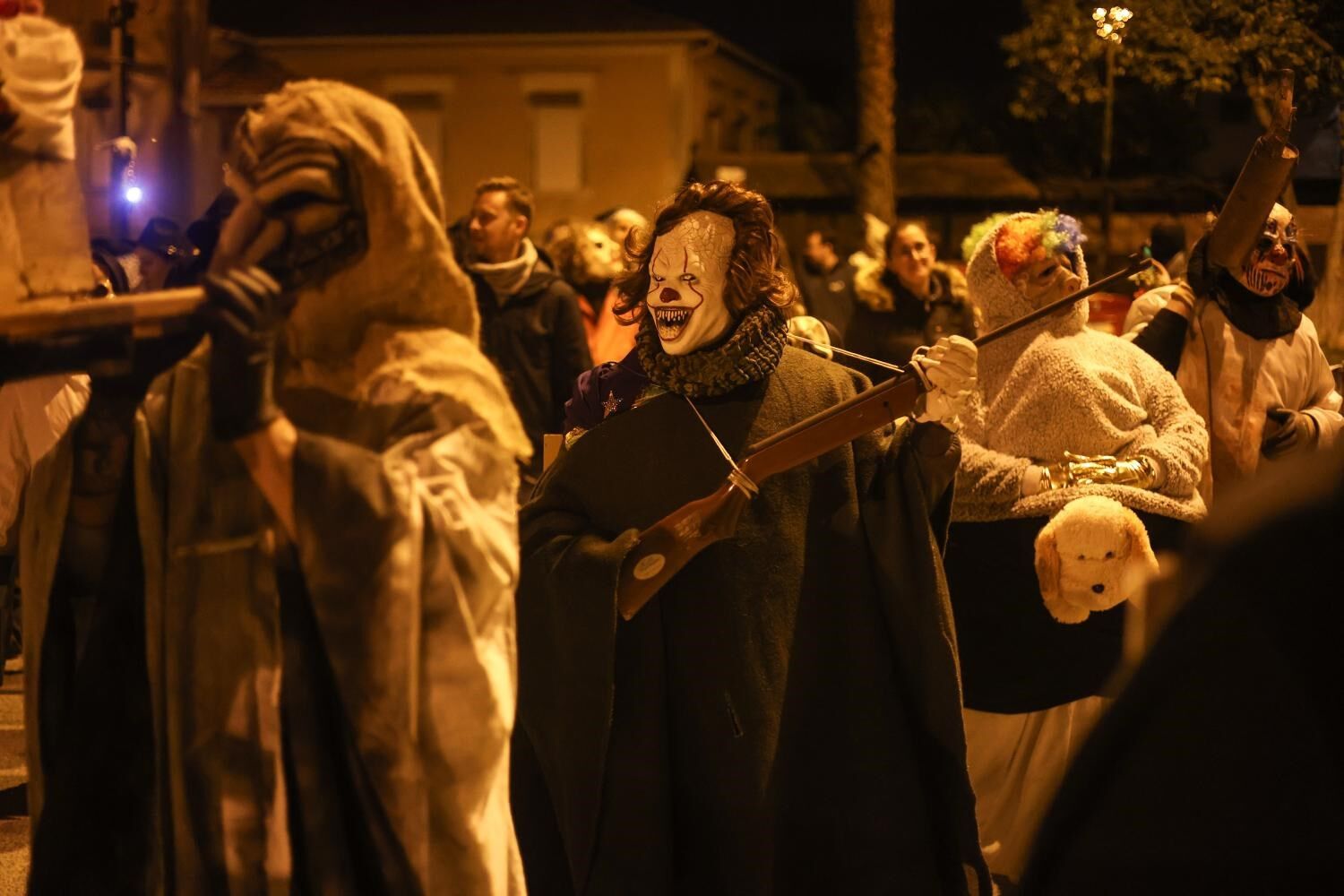 Enterro do Entrudo anima noite de Carnaval em Anadia - Fotogalerias ...