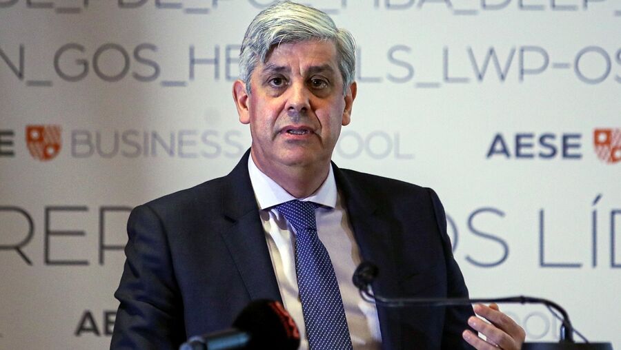 Mário Centeno sugere descida controlada das taxas de juro - Economia ...