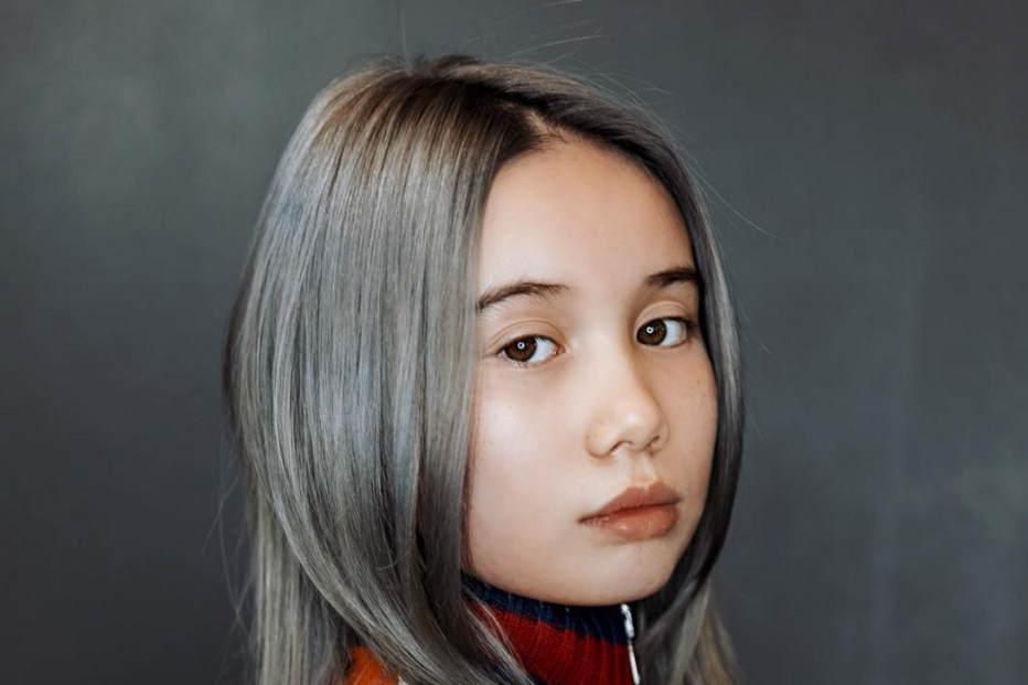 Rapper Lil Tay morre aos 14 anos. Irmão também perdeu a vida - Cultura ...
