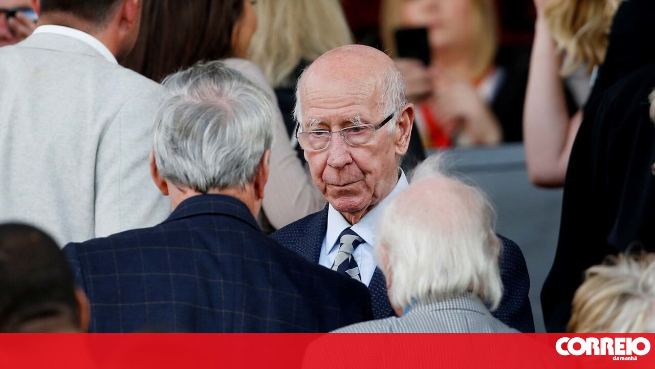 Morreu Sir Bobby Charlton, lenda do futebol inglês - Futebol - Correio ...