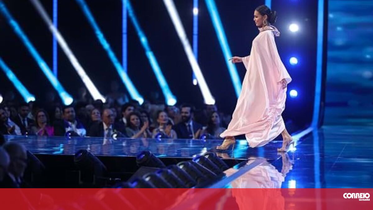 Concorrente do Paquistão desfilou de burkini na prova de roupa de banho ...