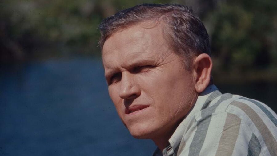Morreu o astronauta Frank Borman comandante da histórica missão Apollo ... Morreu o astronauta Frank Borman comandante da histórica missão Apollo ...
