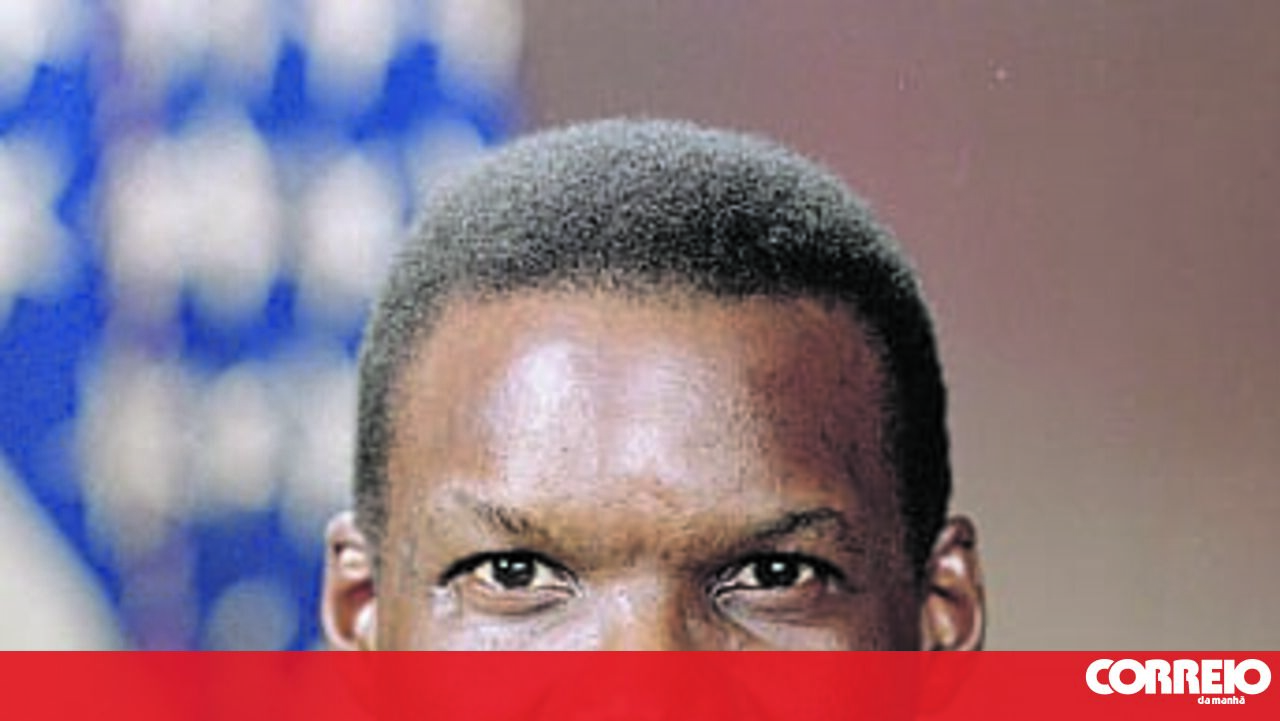 Julius W. Becton Jr (1926-2023) - Obituário - Correio da Manhã