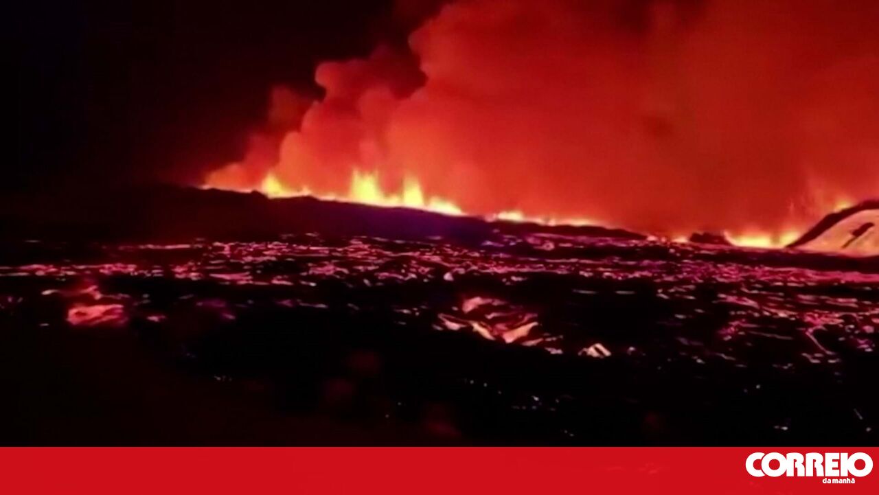 Imagens aéreas mostram mar de lava após vulcão entrar em erupção na ...