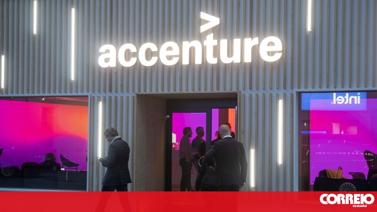 Trabalhadores da Accenture em greve hoje e no dia 2 de janeiro - Mundo ...