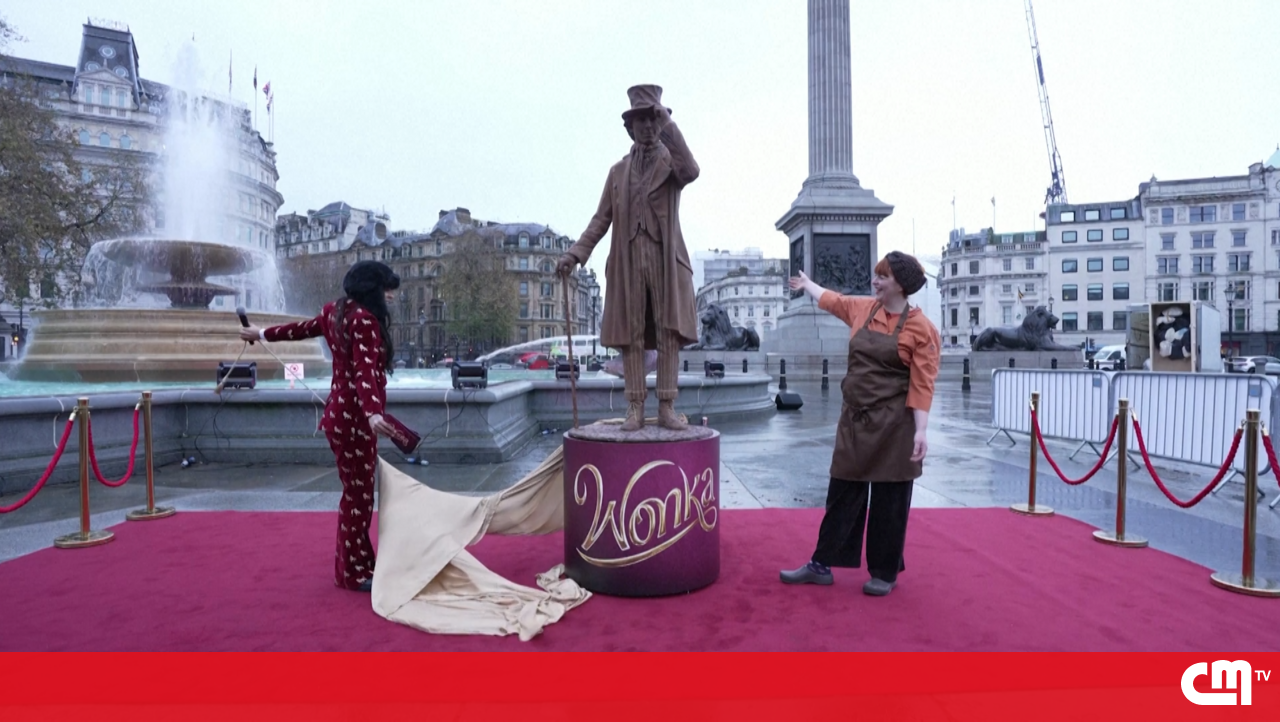 Estátua de chocolate de ‘Willy Wonka’ em tamanho real revelada em ...