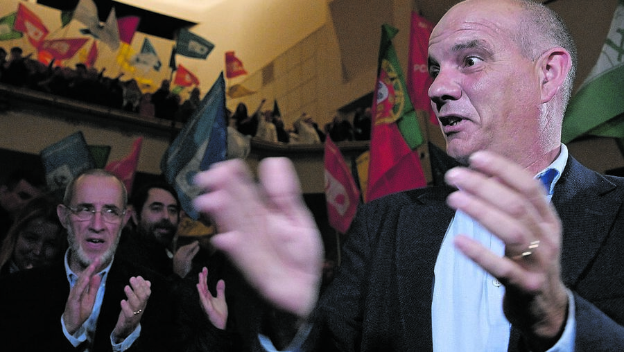 Paulo Raimundo aponta o dedo ao “malabarismo” do PS - Política ...