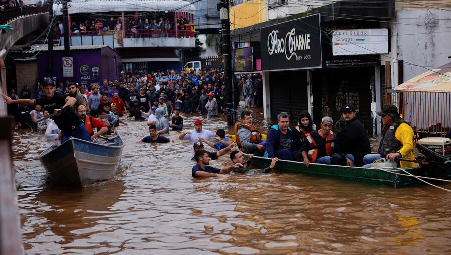 Nove doentes críticos morrem em hospital do Brasil após corte de ...