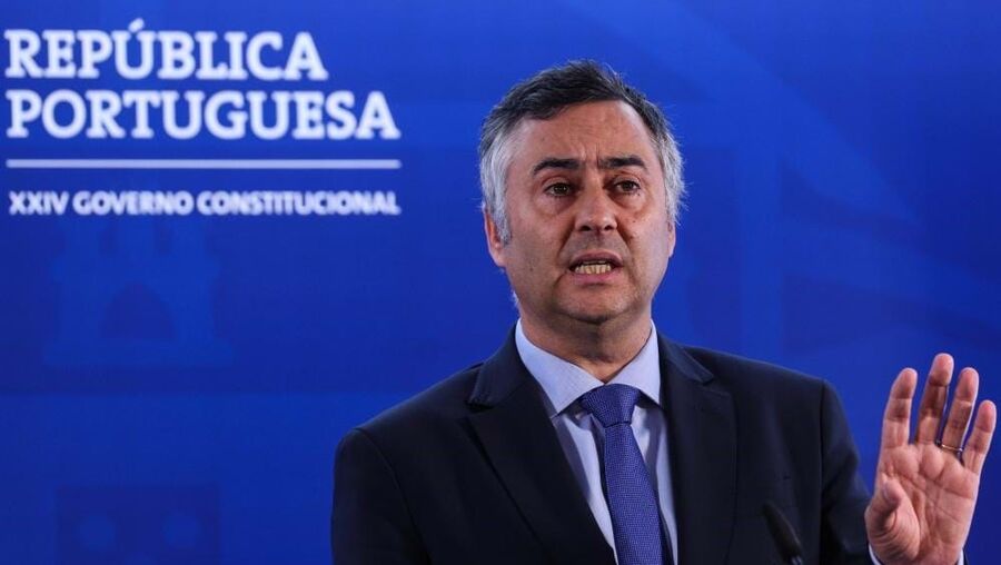 Ministro da Educação quer "professores mais motivados e alunos com ...