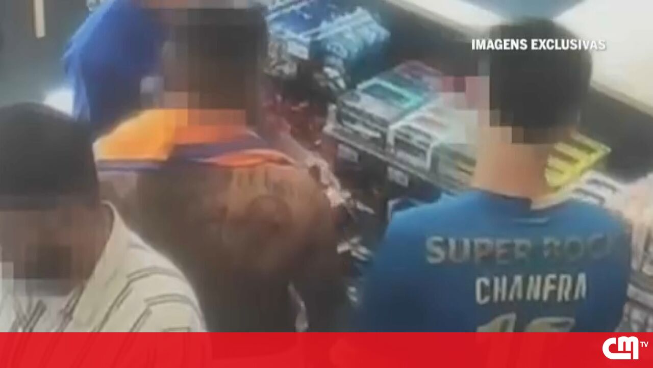 As imagens exclusivas de elementos dos 'Super Dragões' a roubar posto ...