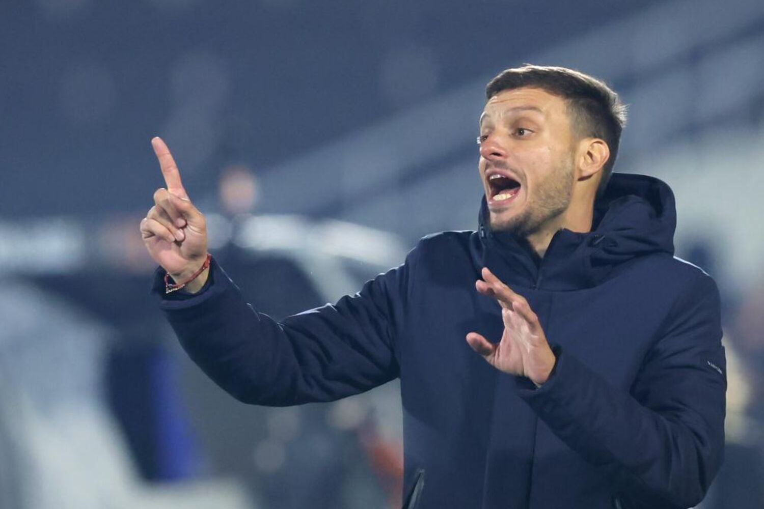 “Não viemos aqui ver o que se passa”: Anselmi quer vencer em Roma ...