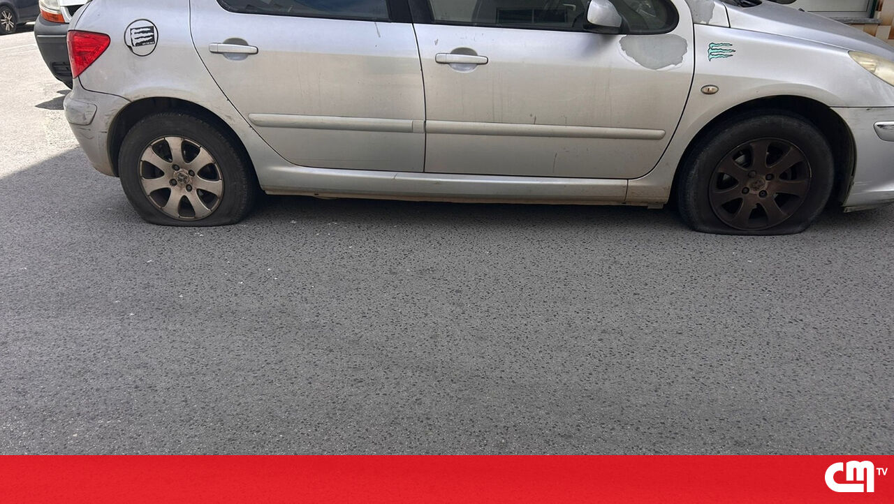 Três dezenas de carros com pneus cortados na Nazaré - Vídeos - Correio ...