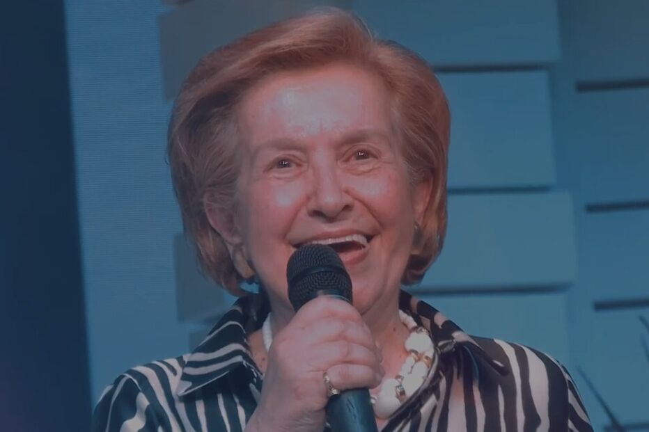 Morreu a atriz Helena Rocha, um dos rostos do teatro português ...