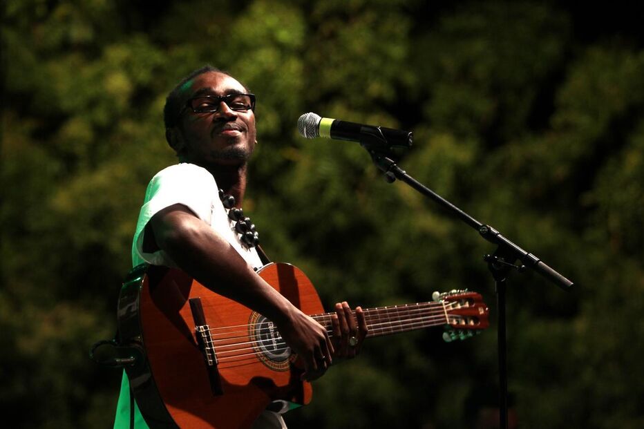 Artista cabo-verdiano Romeu di Lurdes morreu de doença súbita ...