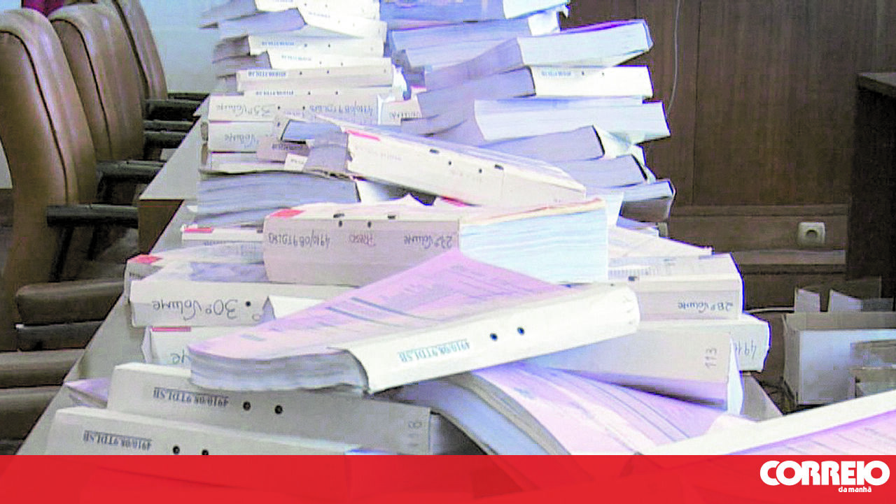 Transparência Tecnológica: Inteligência Artificial no rasto da ...